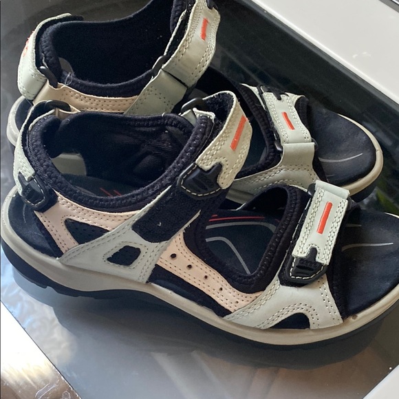 Ecco | Shoes | Preowned Womens Ecco Off Road Sandals 38 Excellent ...